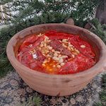 Najhrskavija dimljena butkica zapečena ispod sača u rerni | Lonci&poklopci